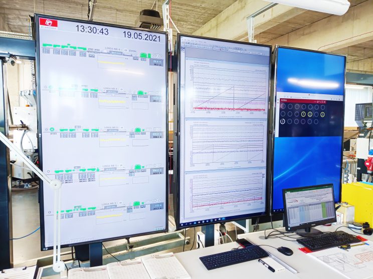 Gromadzenie, wizualizacja i raportowanie danych z produkcji rur ...