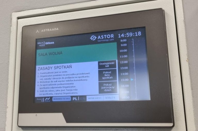 Panel HMI – czym jest i do czego służy? | Poradnik Automatyka